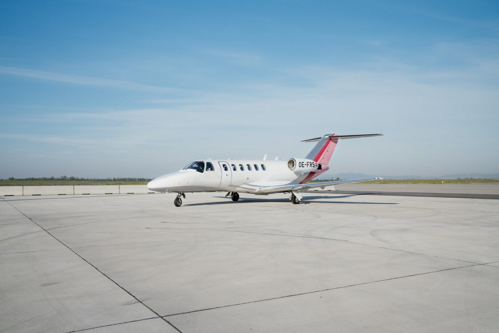 Fly with us | Tyrolean Jets & Services – Private Jet Charters