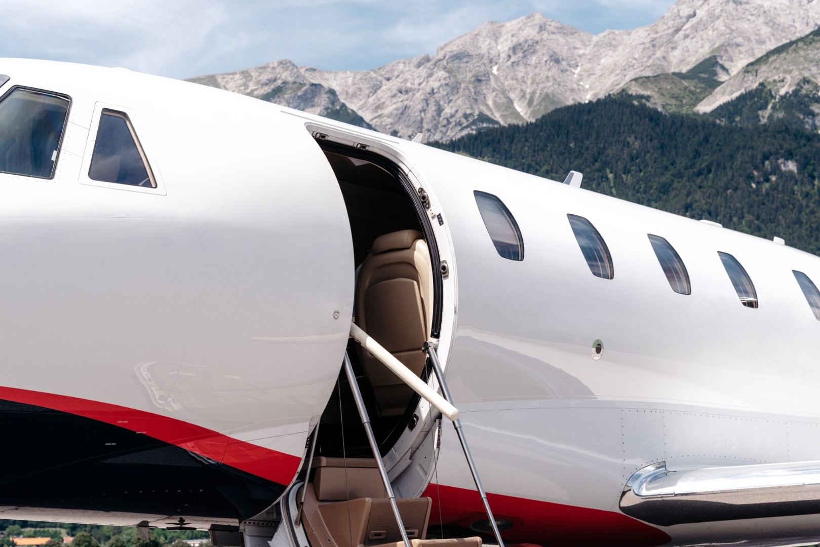 Tyrolean Jets & Services – Private Jet Charters